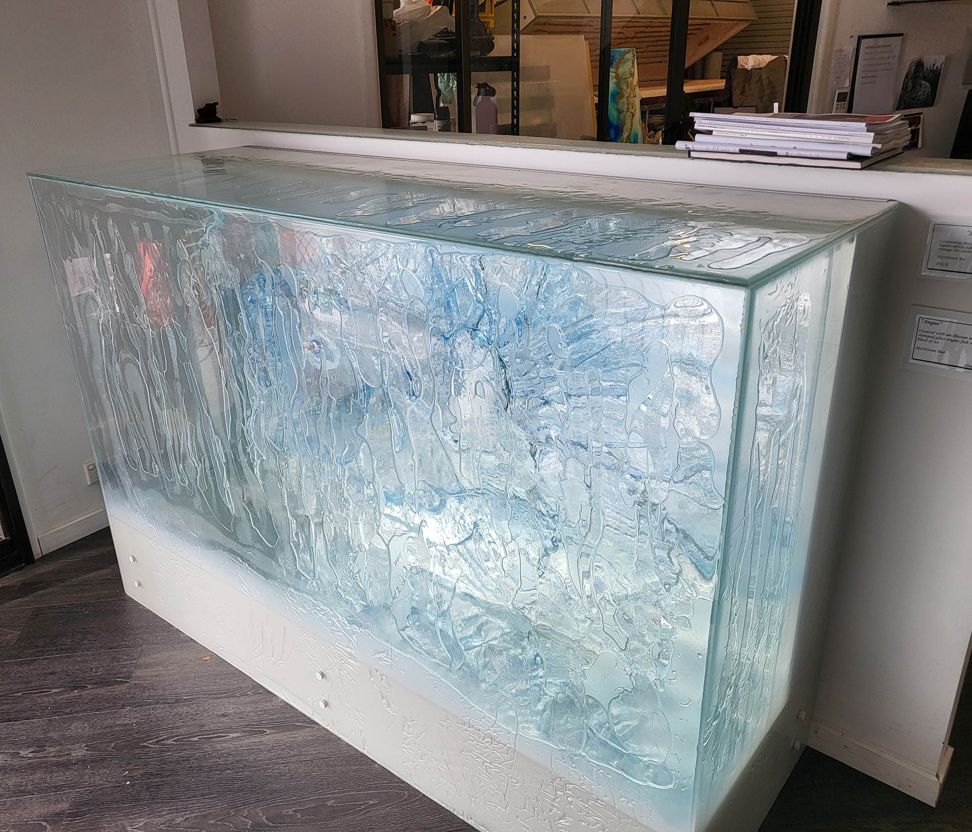 Angler Fish Crystal Glass Bar - Lisa de Boer