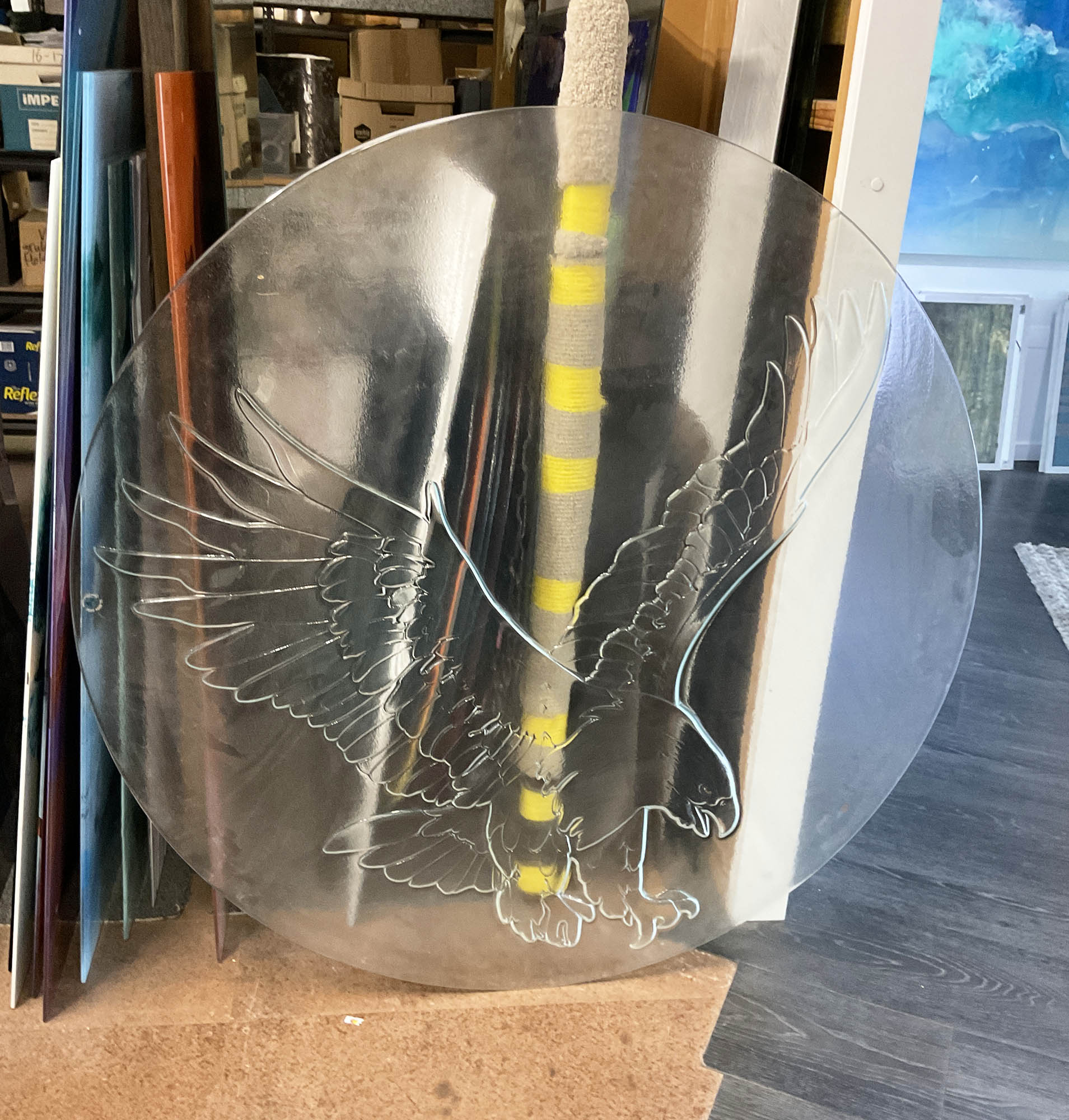 Eagle Disc - Lisa de Boer