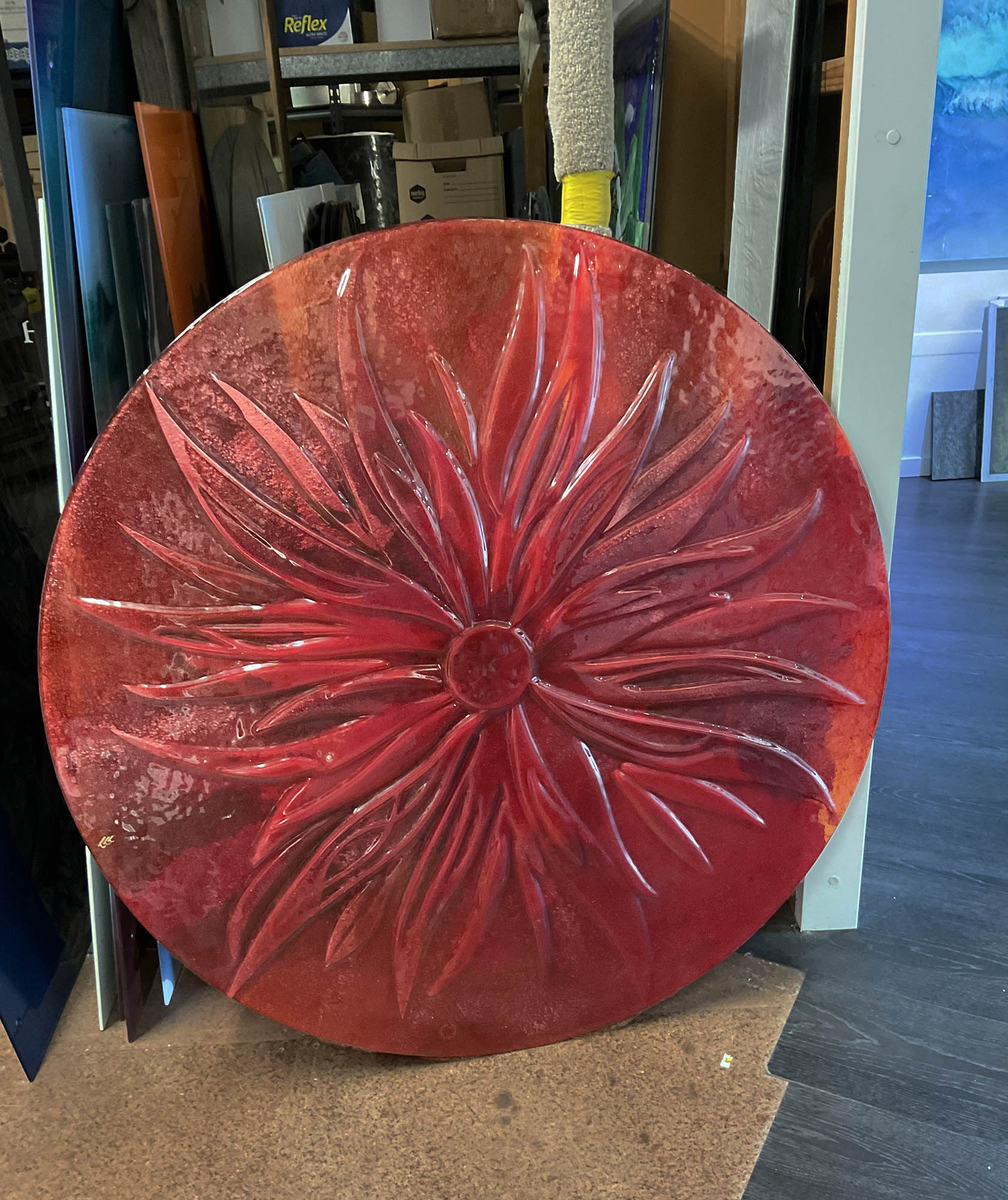 Flower Ruby Table Top - Lisa de Boer